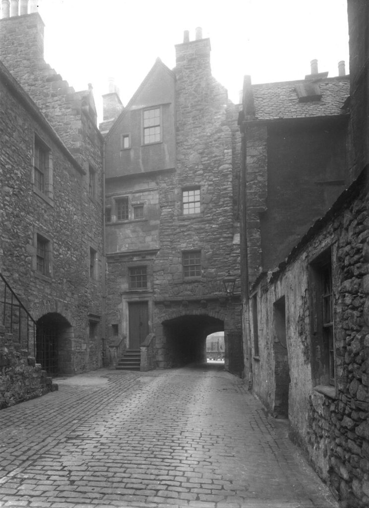 Discovering Bakehouse Close, Edinburgh – The Smith